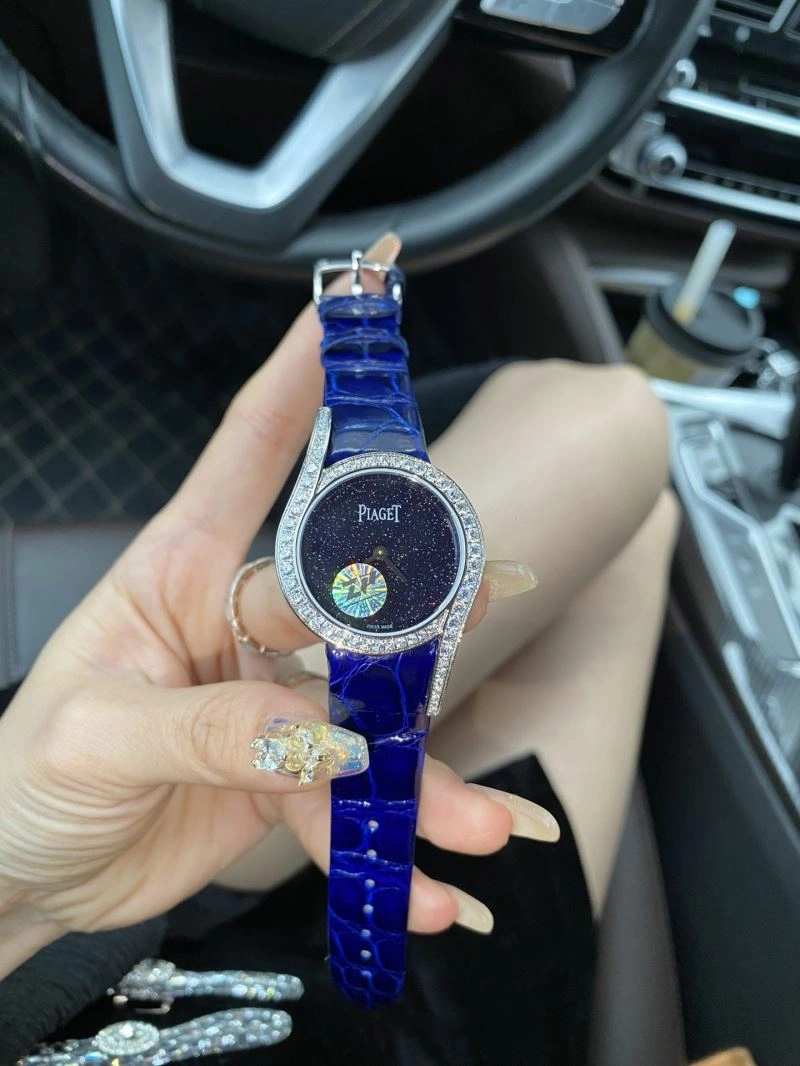 Low-cost PIAGET Watches