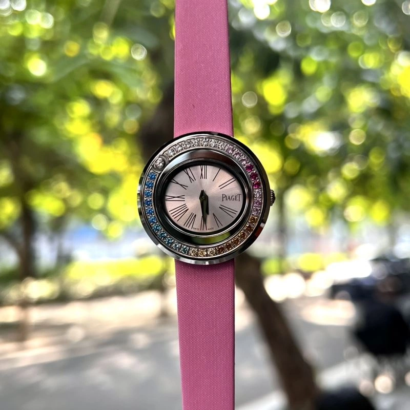 Exact replica PIAGET Watches