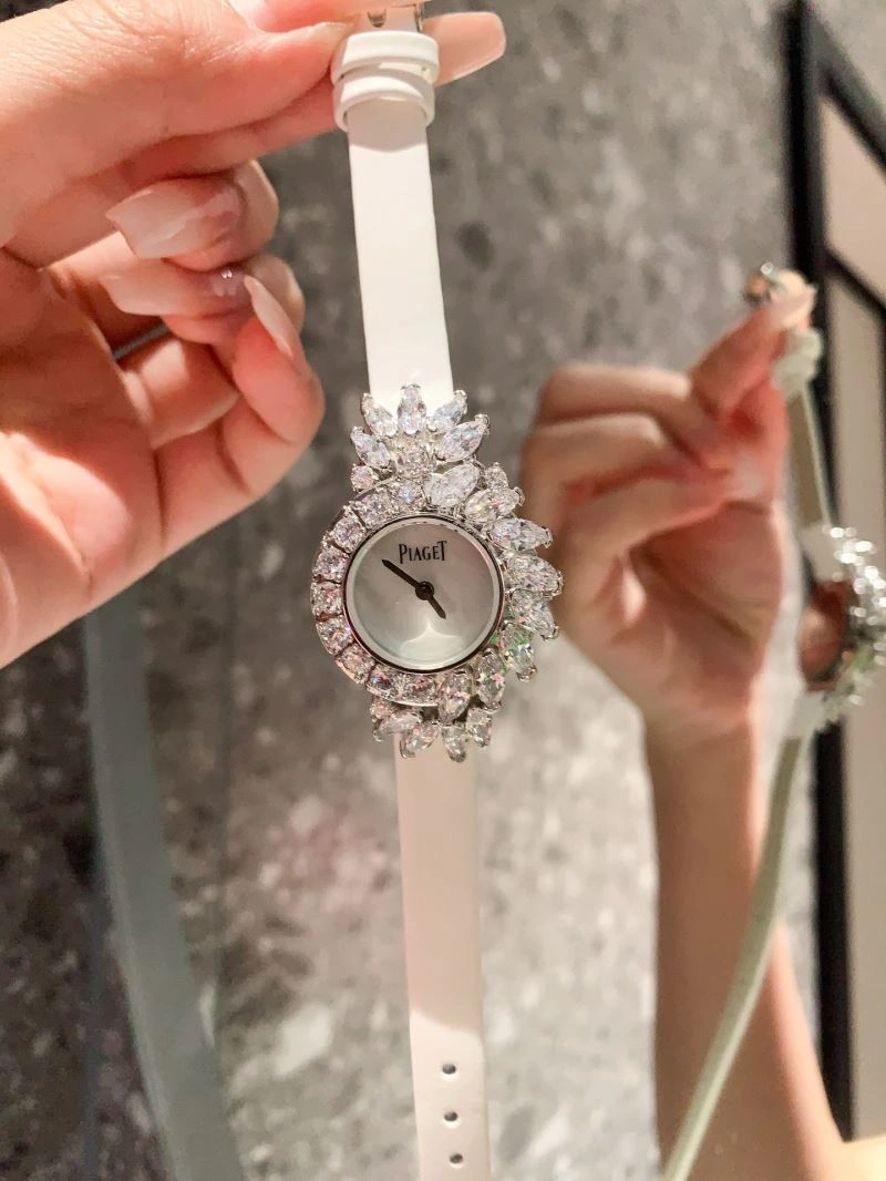 Low-cost PIAGET Watches