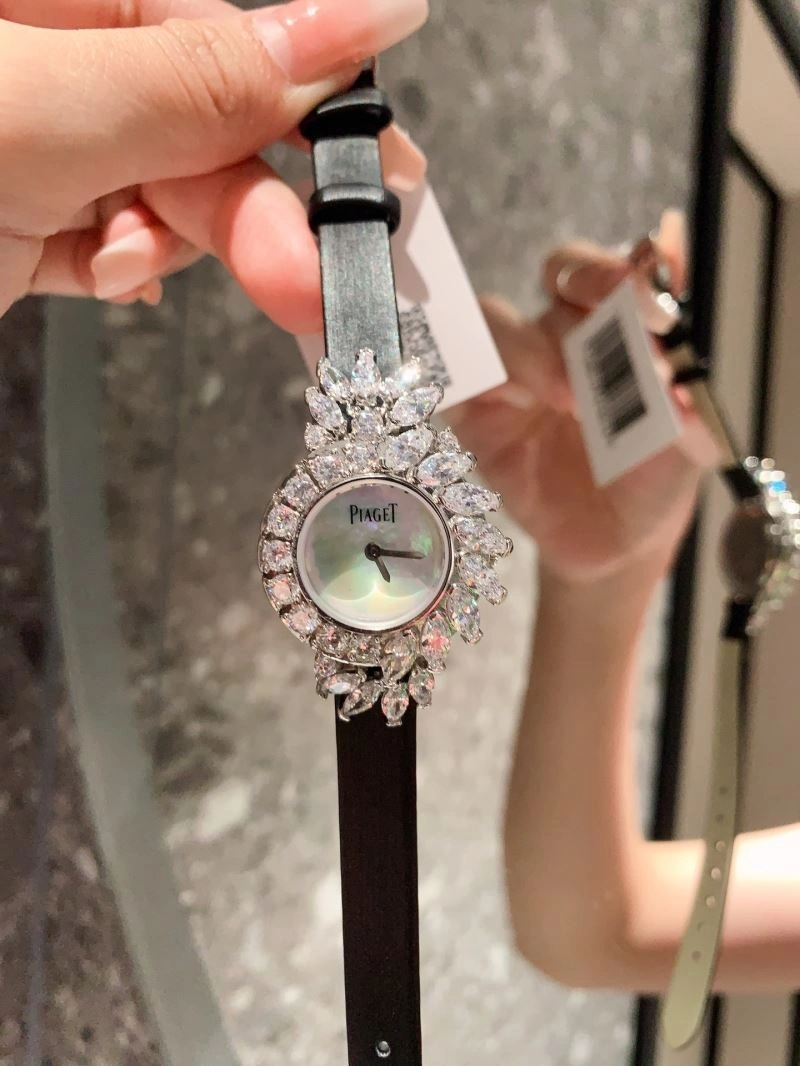 Low-cost PIAGET Watches