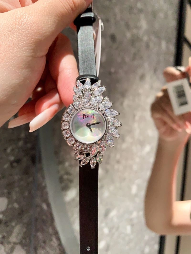Low-cost PIAGET Watches