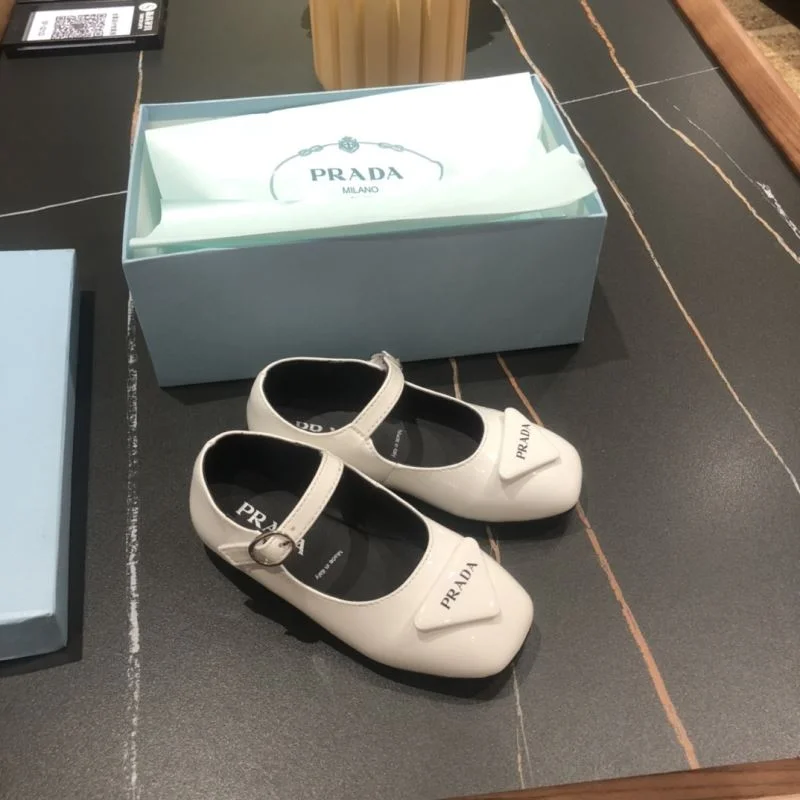 Top match PRADA SHOES