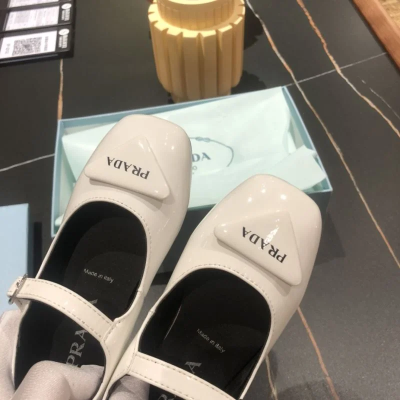 Top match PRADA SHOES