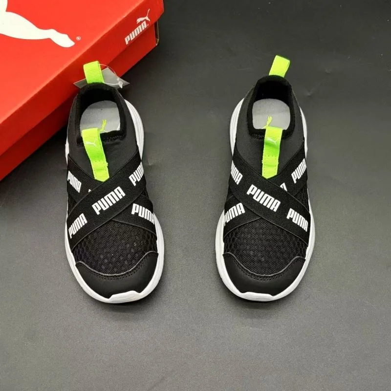 Accurate model PUMA SHOES