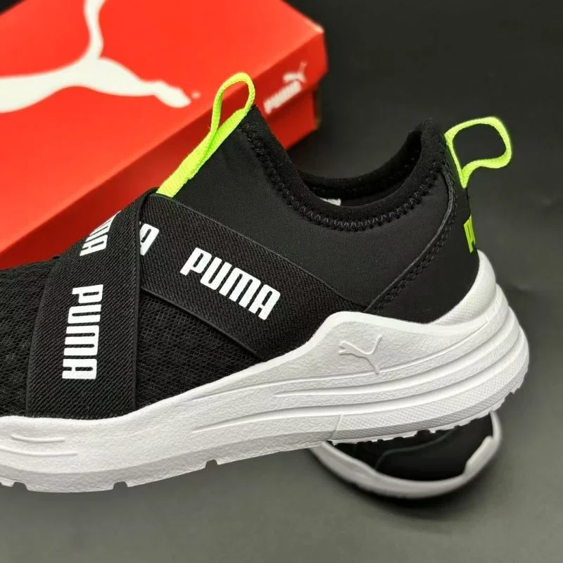 Accurate model PUMA SHOES