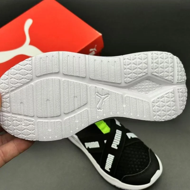 Accurate model PUMA SHOES