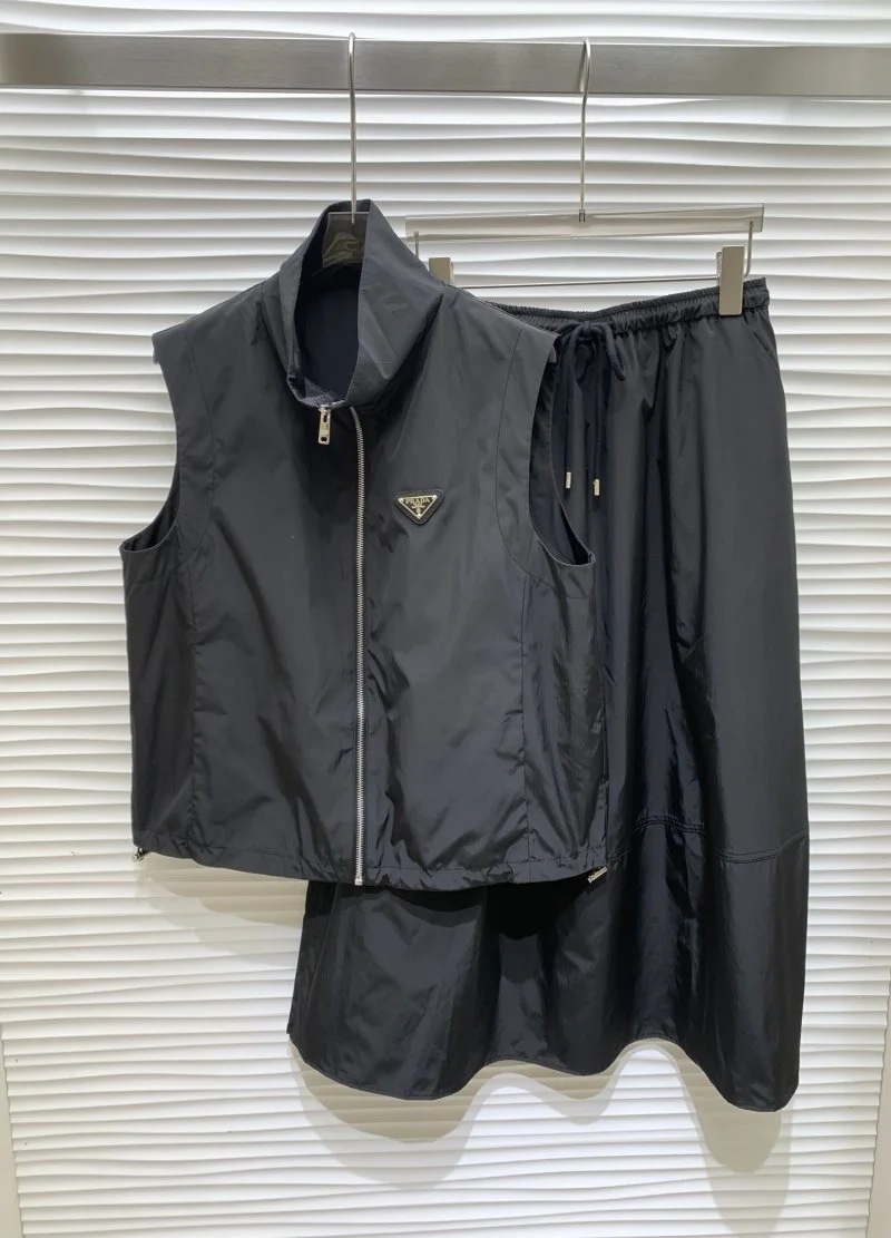 Budget-friendly Philipp Plein Dress Suits