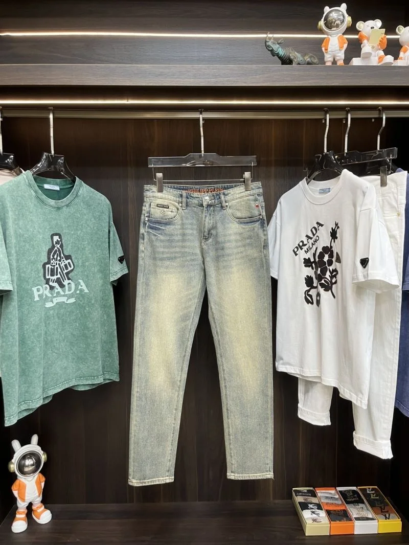 Budget-friendly Philipp Plein Jeans