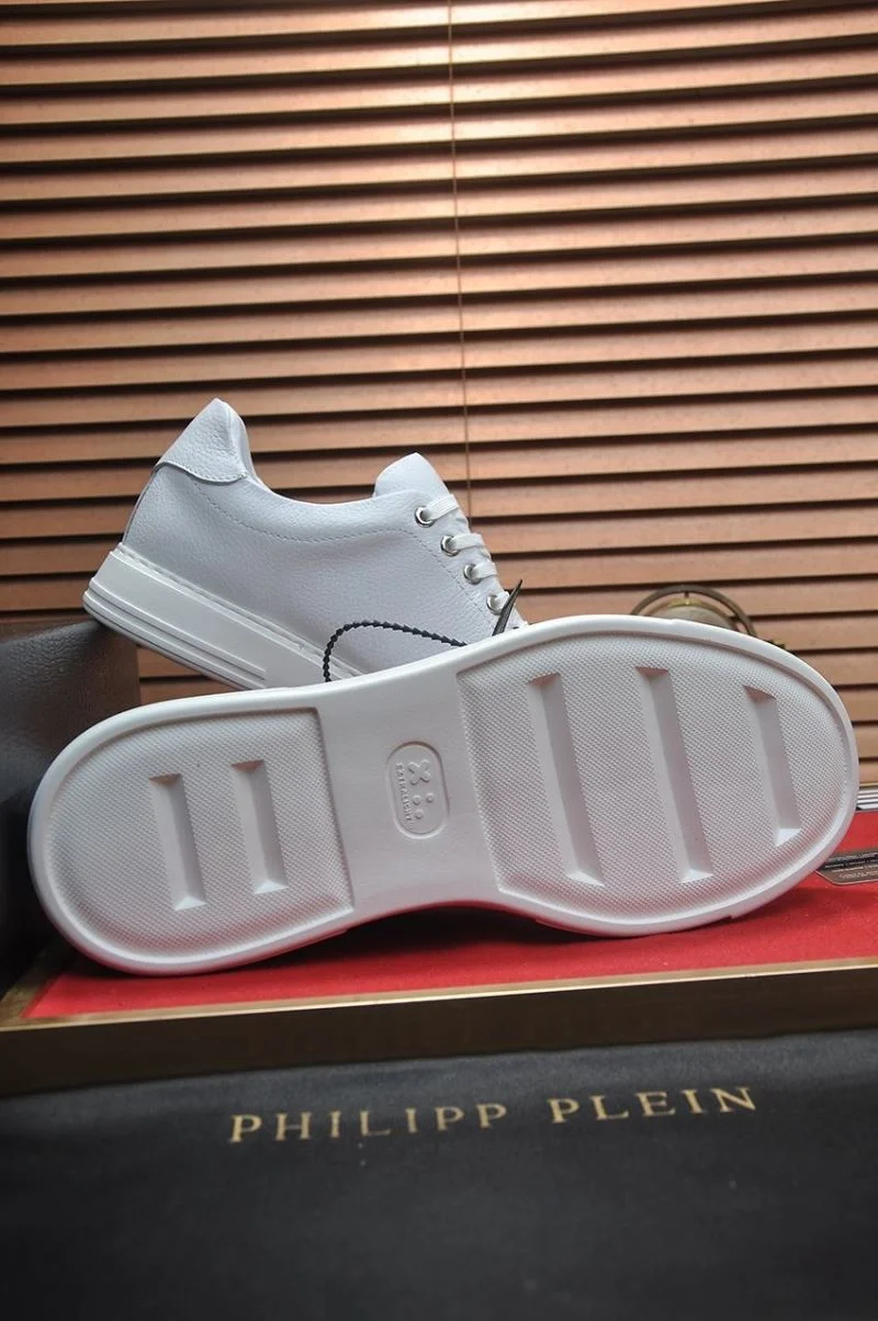 Accurate model Philipp Plein Shoes