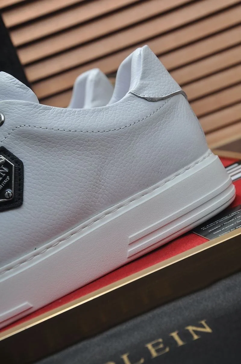 Accurate model Philipp Plein Shoes