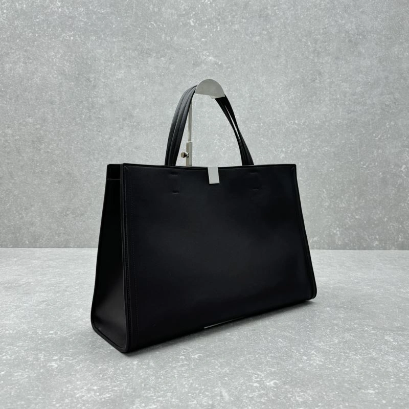 Value-priced Phoebo Philo Shopping Bgas