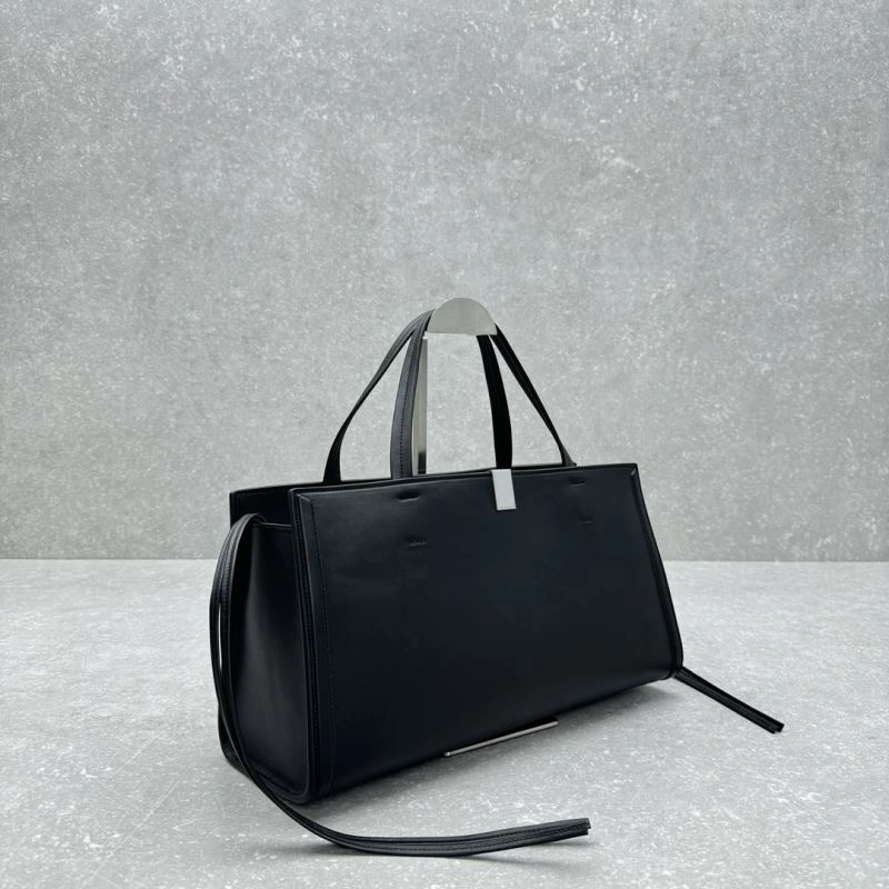 Indistinguishable Phoebo Philo Shopping Bgas