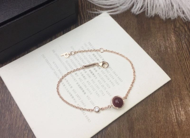 Inexpensive Piaget Bracelets