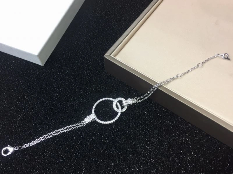 Cut-rate Piaget Bracelets