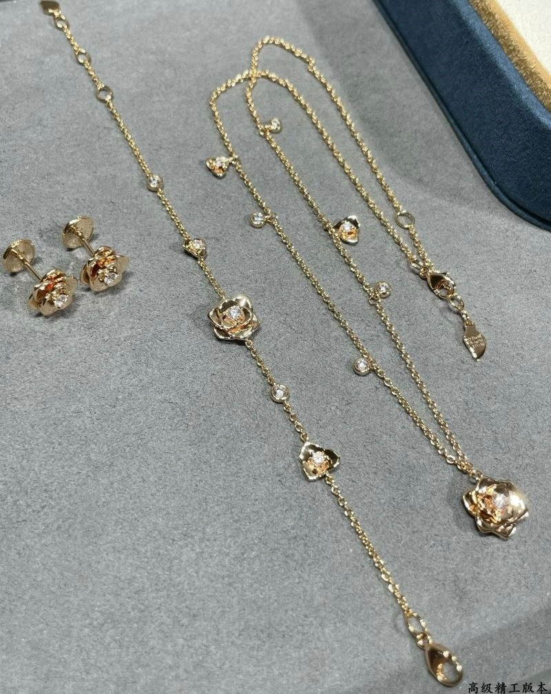 Bargain Piaget Bracelets