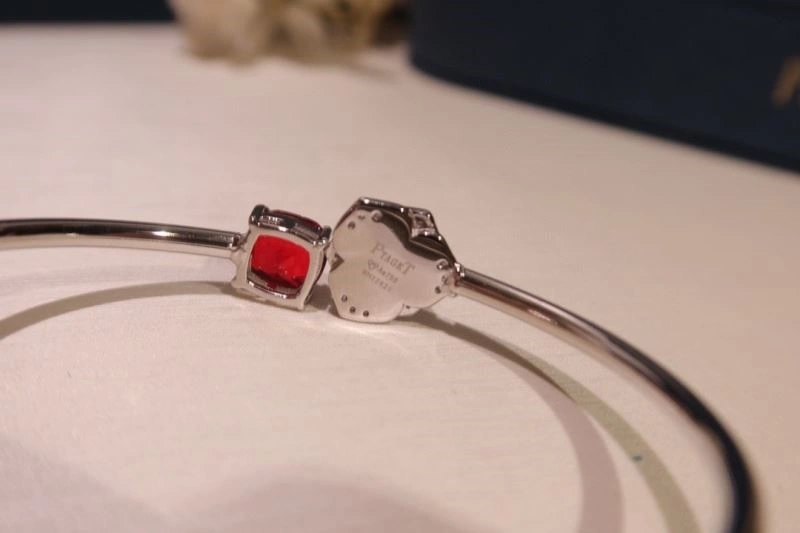 Top match Piaget Bracelets