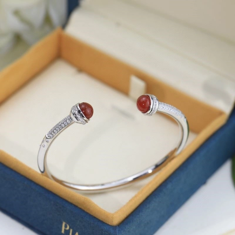 Low-cost Piaget Bracelets
