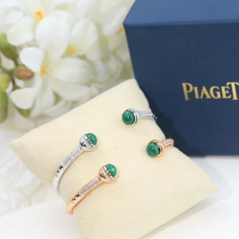 Top mirror Piaget Bracelets