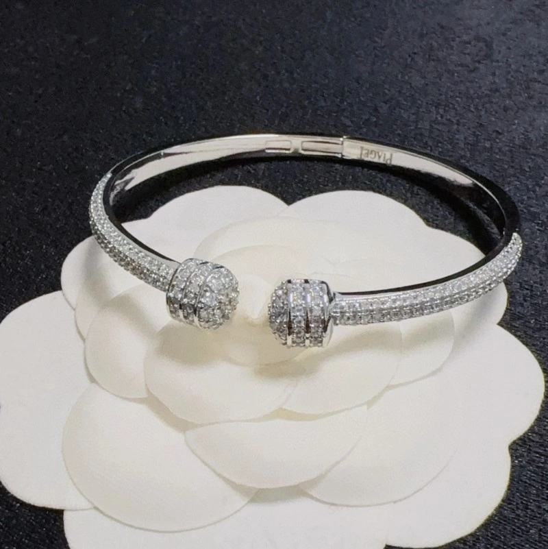 Exact replica Piaget Bracelets