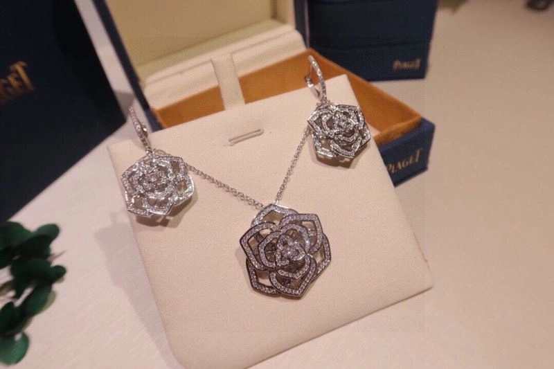 Cut-rate Piaget Earrings