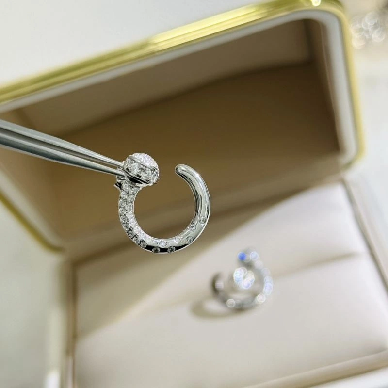 Top match Piaget Earrings
