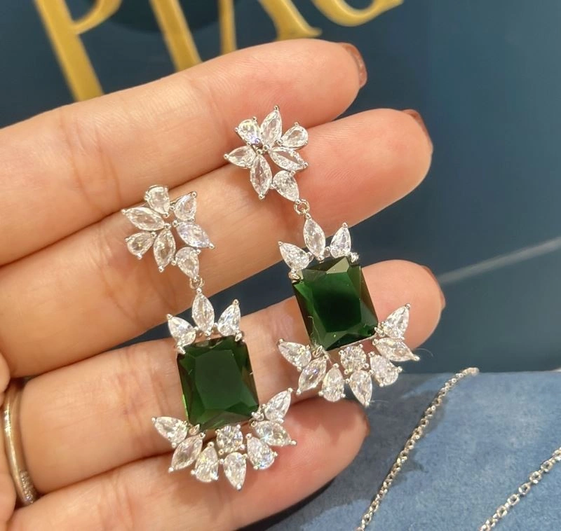 Brand-original Piaget Earrings