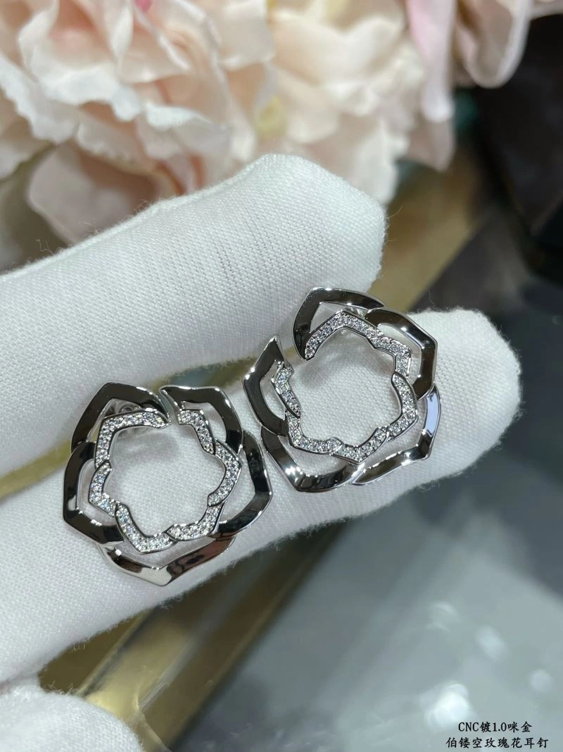 Top mirror Piaget Earrings