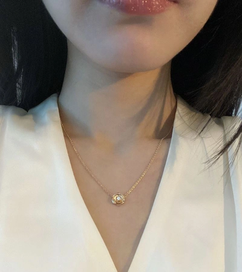 Affordable Piaget Necklaces