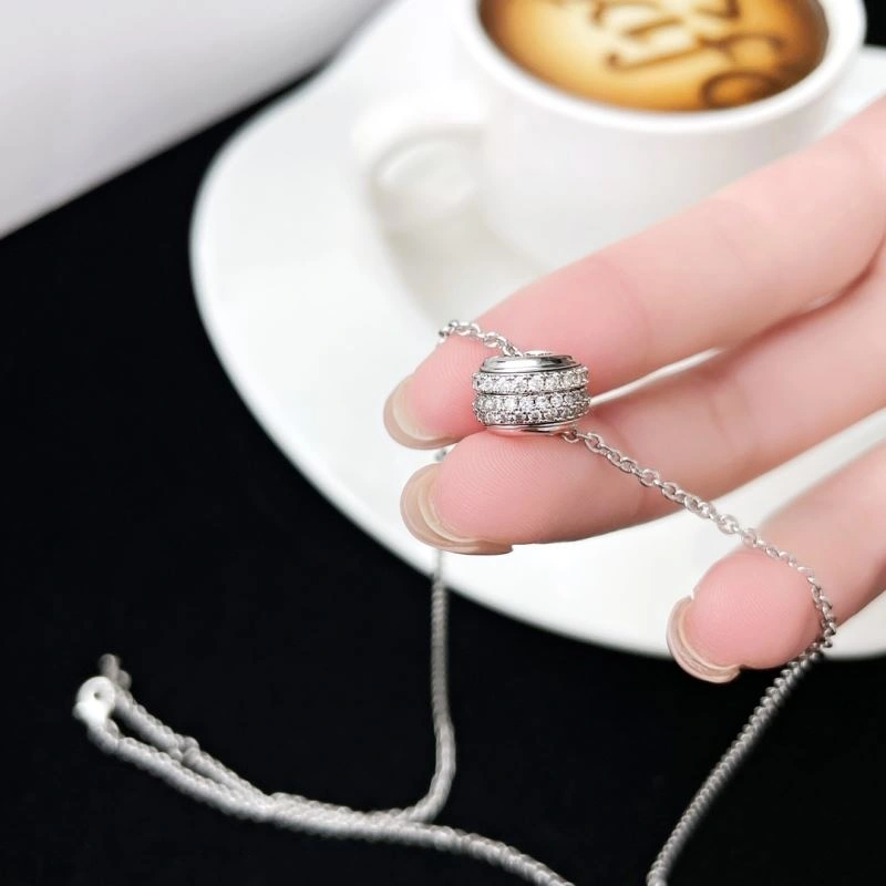 Cut-rate Piaget Necklaces