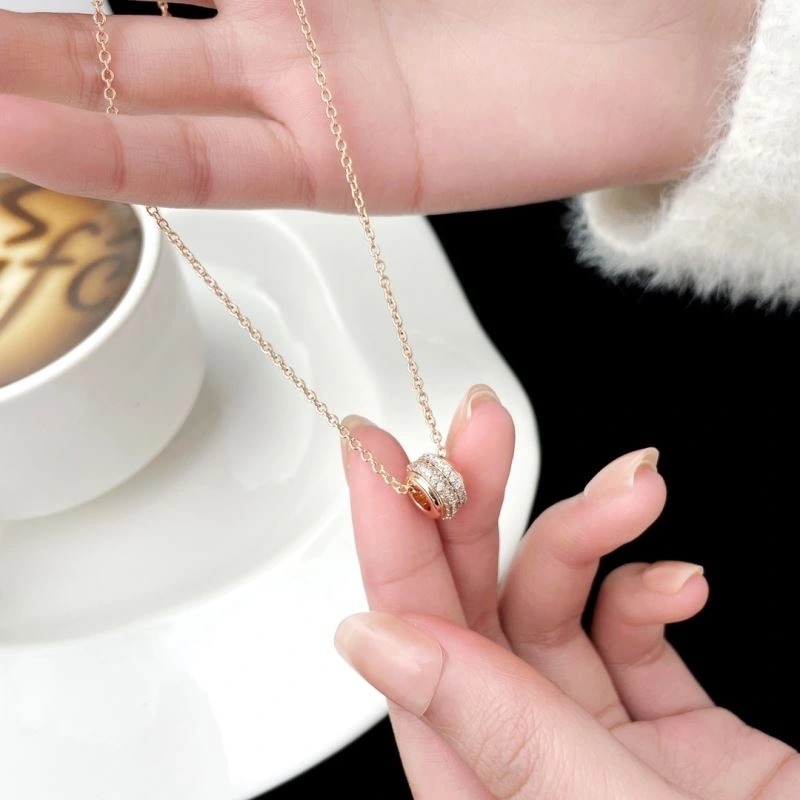 Cut-rate Piaget Necklaces