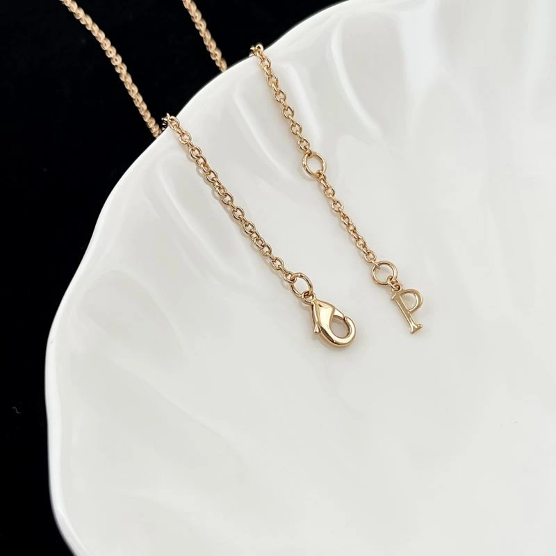Cut-rate Piaget Necklaces