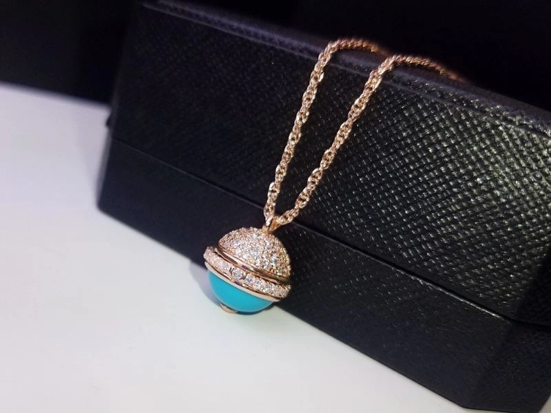 Inexpensive Piaget Necklaces