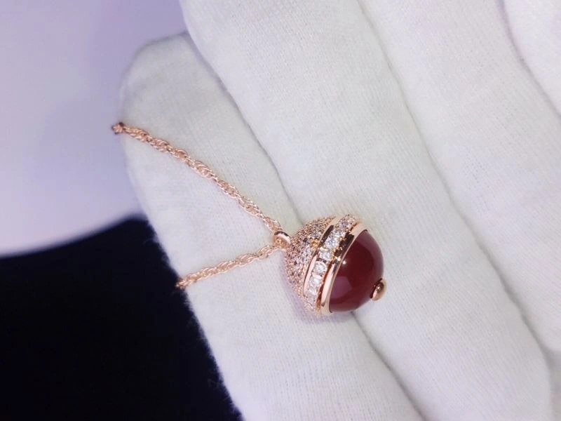 Inexpensive Piaget Necklaces
