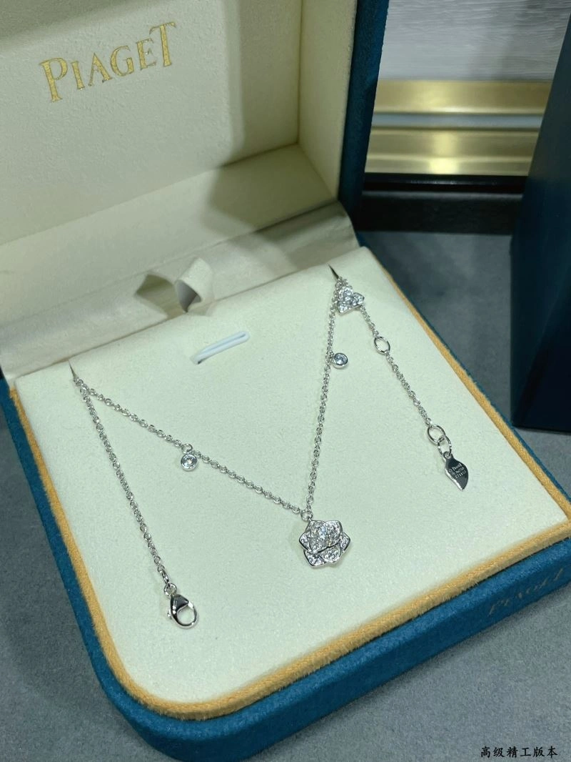 Low-cost Piaget Necklaces