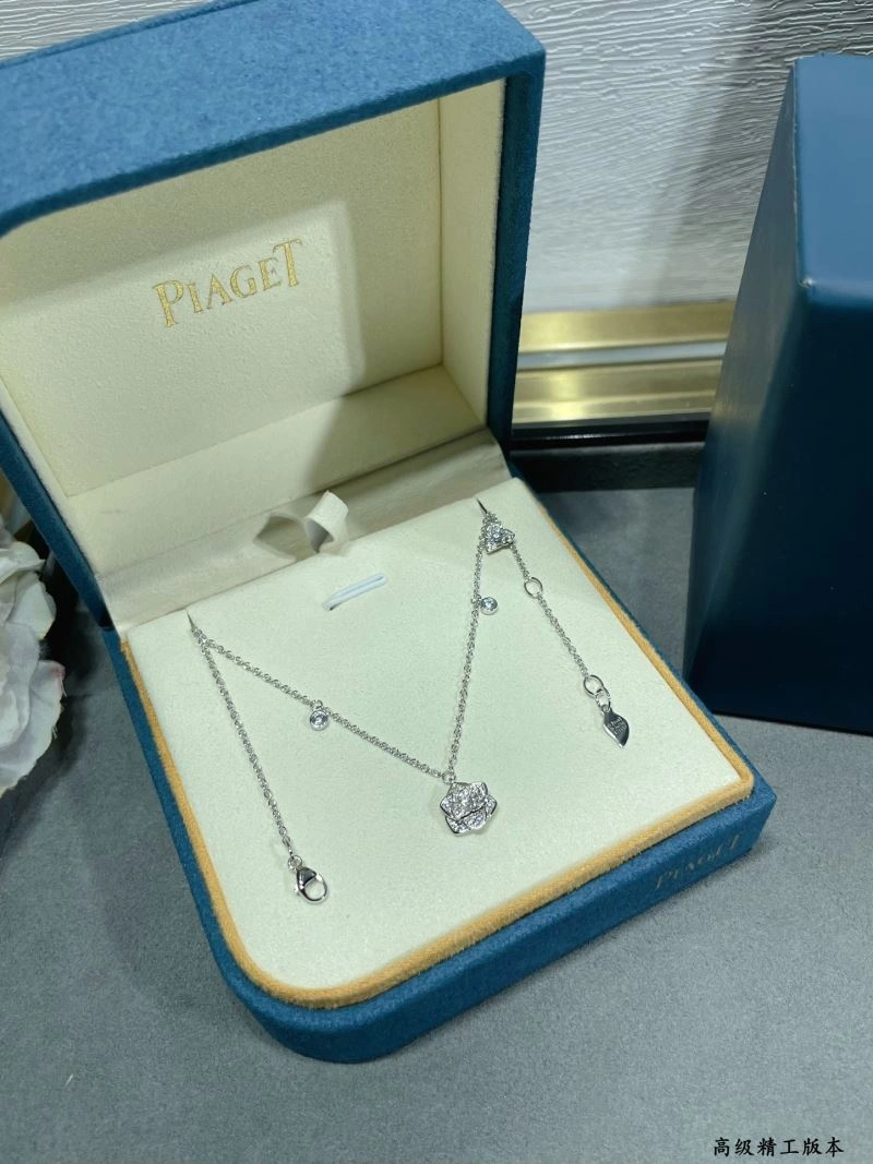 Low-cost Piaget Necklaces