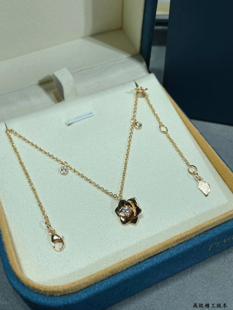 Official Piaget Necklaces