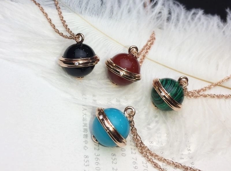 Discounted Piaget Necklaces