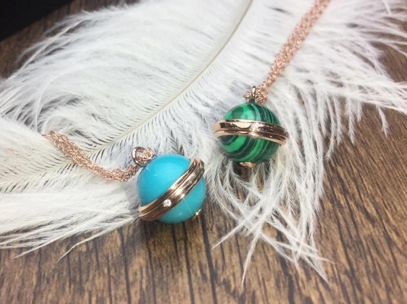 Discounted Piaget Necklaces