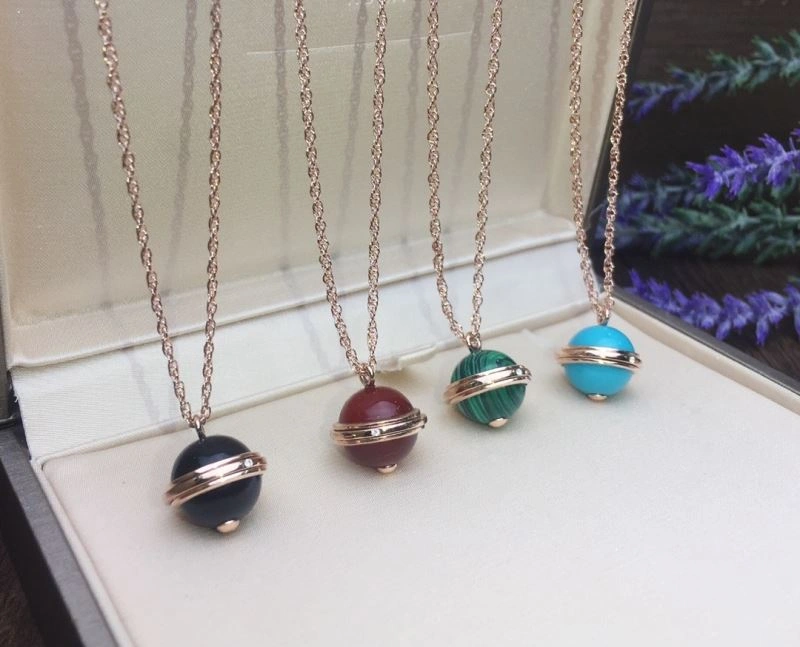 Discounted Piaget Necklaces