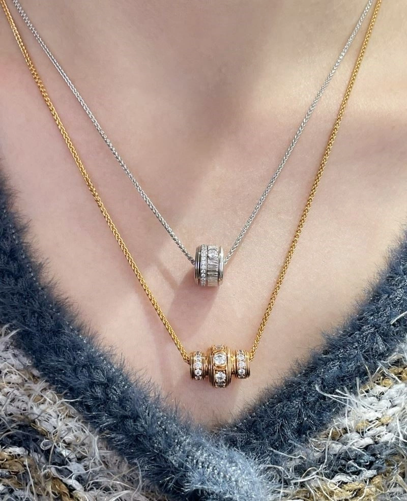 Brand-authenticated Piaget Necklaces