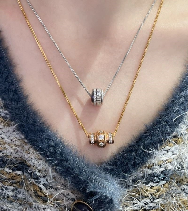 Official Piaget Necklaces