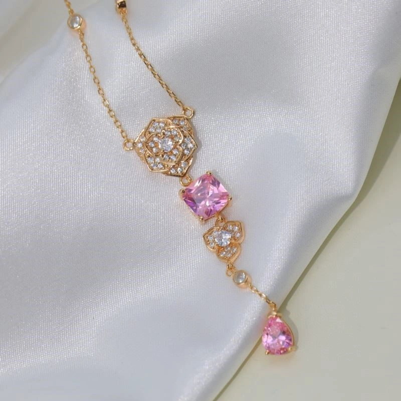 Discounted Piaget Necklaces