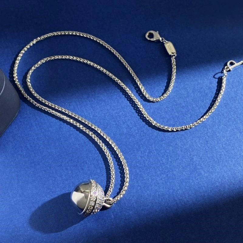 Affordable Piaget Necklaces