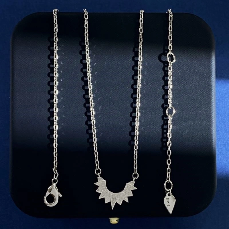 Inexpensive Piaget Necklaces