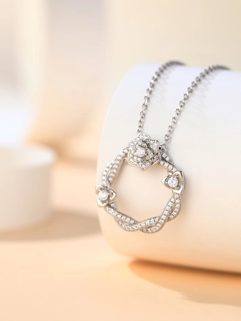 Low-cost Piaget Necklaces