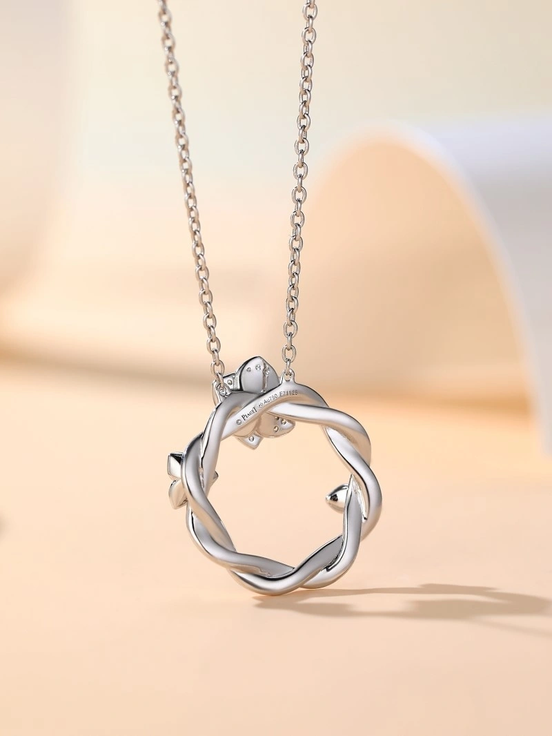 Low-cost Piaget Necklaces