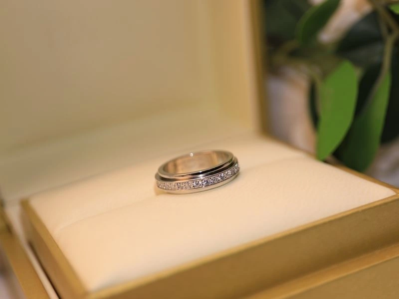 Low-cost Piaget Rings