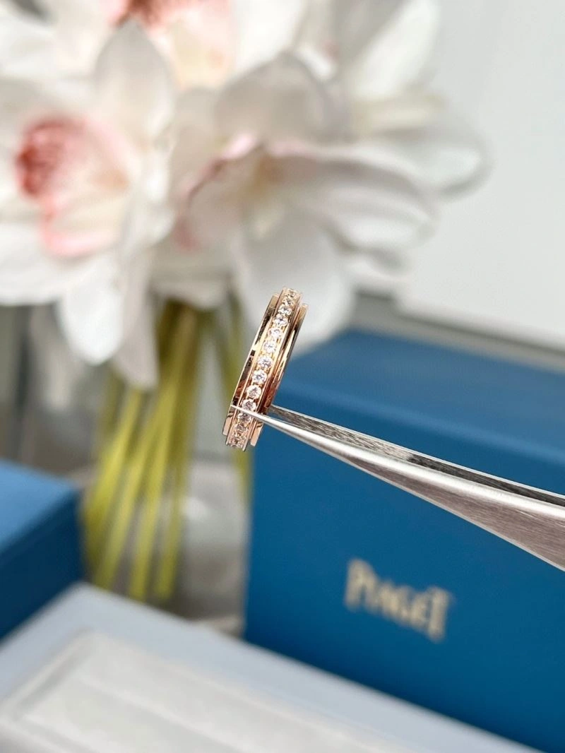 Cut-rate Piaget Rings