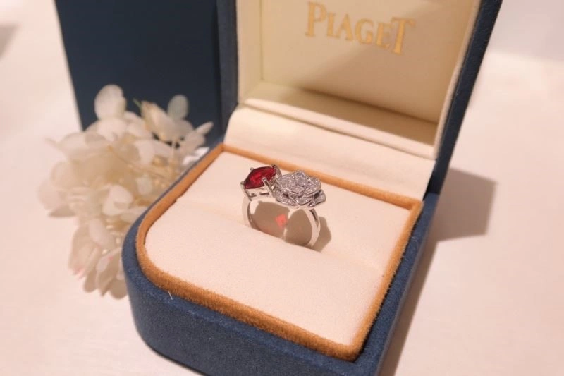 Brand-authenticated Piaget Rings