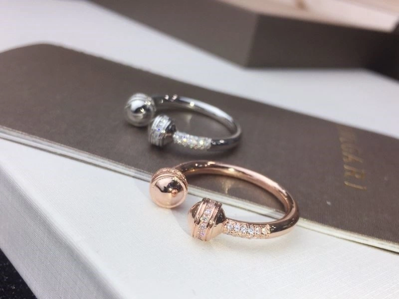 Top mirror Piaget Rings